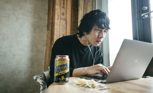 フリーターとは？意味や定義、ニートや正社員との違いを解説